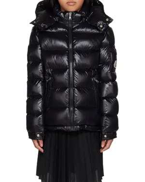 Moncler Quilted Puffer Jacket With Removable Hood - Black