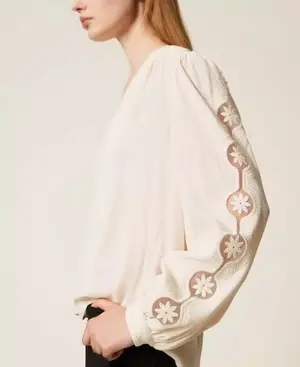 TWINSET Embroidered Crepe Blouse With V-neck And Geometric Details - White