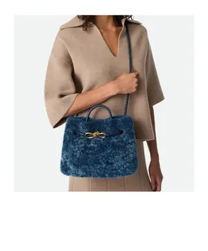 Bottega Veneta Small Andiamo Shearling Bag With Sliding Strap - Blue