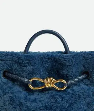 Bottega Veneta Small Andiamo Shearling Bag With Sliding Strap - Blue
