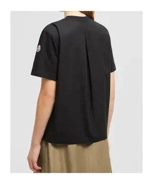 Moncler Logo Detailed Pocket T-shirt - Black