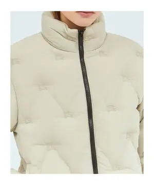Burberry Zip-up Quilted Down Jacket With Embroidered Equestrian Knight Pattern - Lichen