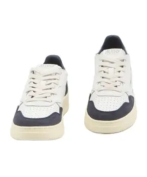 AUTRY Medalist Low Sneakers With Suede Inserts - White