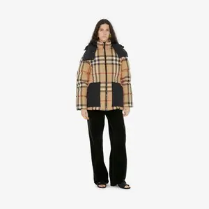 Burberry Vintage Check Padded Jacket With Drawstring Waist - Nude