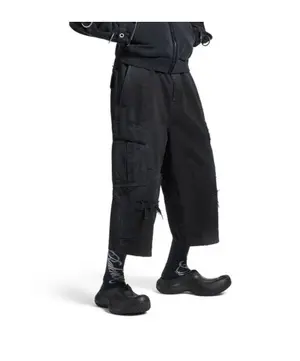 Balenciaga Cropped Cargo Pants With Distressed Details - Black