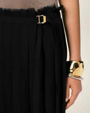 AMI Paris Pleated Maxi Skirt With Buckle Detail - Black