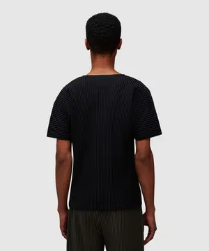 Issey Miyake Homme Plissé Mc May Drop Shoulder Pleated T-shirt - Black