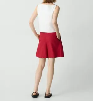 Theory Pleated Front Wide Leg Shorts - Cherry