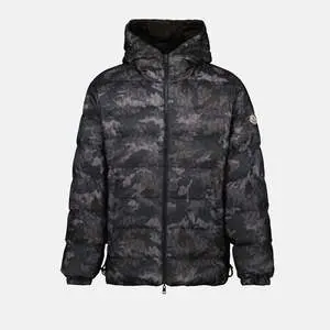 Moncler Zip-fastening Hooded Puffer Jacket With Long Sleeves