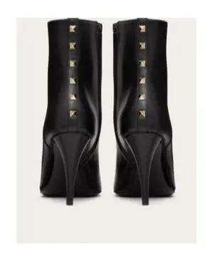 Valentino Garavani Rockstud Pointed Toe Heeled Boots