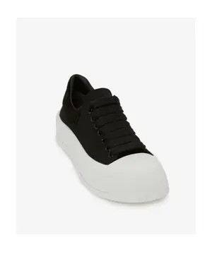 Alexander McQueen Lace-up Round Toe Sneakers - Black