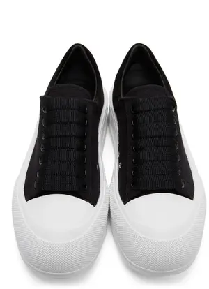 Alexander McQueen Lace-up Round Toe Sneakers - Black