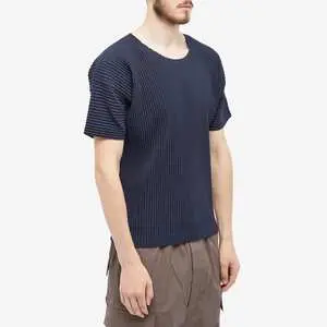 Issey Miyake Homme Plissé Mc May Drop Shoulder Pleated T-shirt - Black