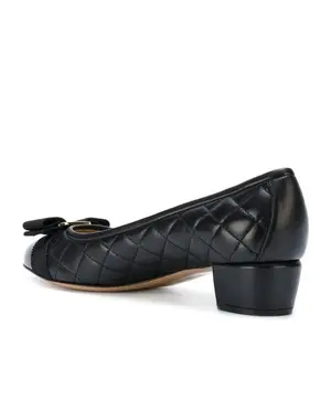 FERRAGAMO Vara Bow Pumps - Black