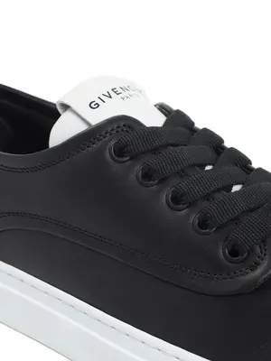 Givenchy Low-top Sneakers - Black