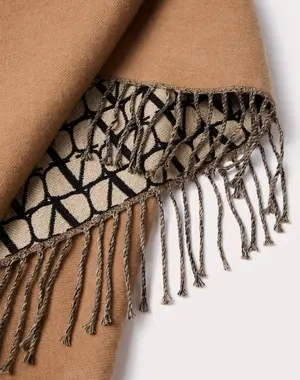 Valentino Garavani V-neck Fringed Edge Cape
