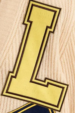 LC23 V-neck Cardigan With Applique
