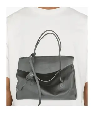 Balenciaga The Carrie" Graphic Print Crewneck T-shirt - White