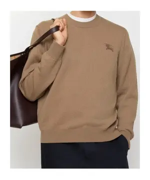 Burberry Crew Neck Lightweight Wool Sweater With Embroidered Equestrian Knight Design - Camel