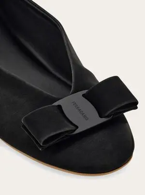 FERRAGAMO Vara Bow Ballerinas - Black