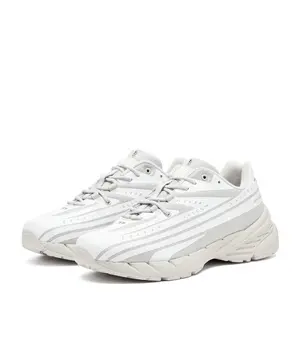 DIESEL® D-airspeed Low Panelled Sneakers - White/grey