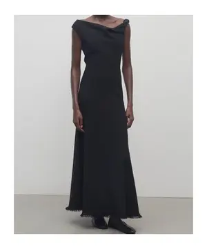 THE ROW Violetta Dress In Textured Matte Wool Crepe