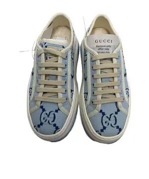 Gucci Lace-up Low-top Sneakers