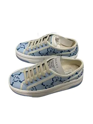 Gucci Lace-up Low-top Sneakers