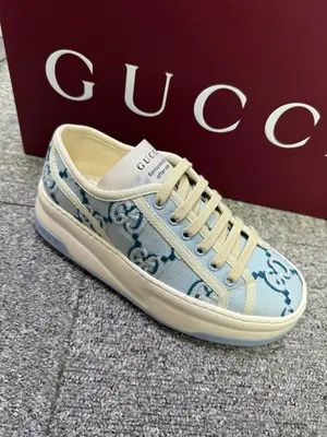 Gucci Lace-up Low-top Sneakers