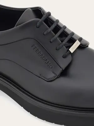 FERRAGAMO Cervantes Round Toe Lace-up Shoes