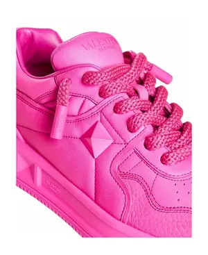 Valentino Garavani One Stud Xl Nappa Leather Low-top Sneakers - Pink