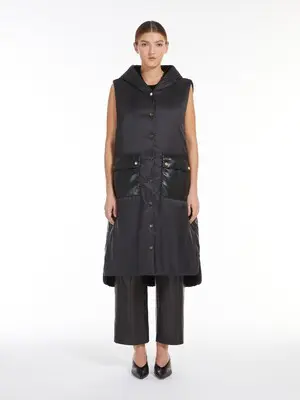 Max Mara Buttoned Sleeveless Jacket With Hood