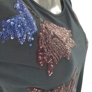 Sportmax Short Sleeve T-shirt With Embellished Floral Detail - Black