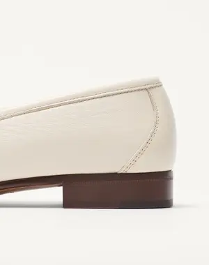 Valentino Garavani Vlogo Signature Slip-on Loafers - Ivory
