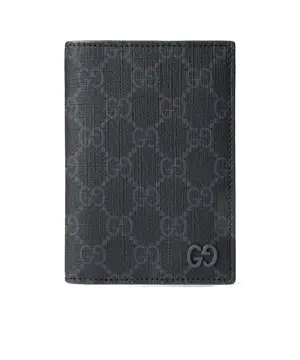 Gucci Gg Supreme Passport Case