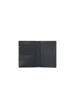 Gucci Gg Supreme Passport Case