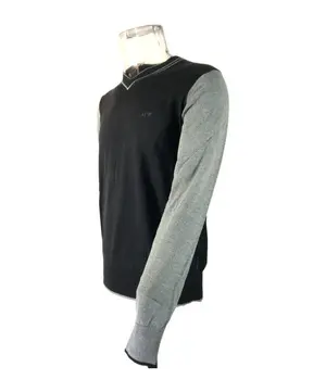 Emporio Armani V-neck Long-sleeved Sweater