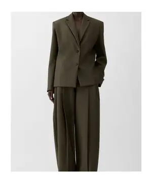 Jacquemus The Carrée Jacket With Notched Lapel And Embroidered Patch