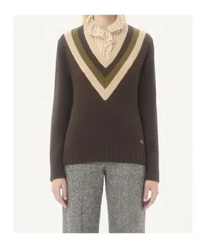 Valentino Garavani V-neck Jumper With Logo Plaque