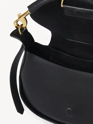 Chloé Foldover Top Shoulder Bag With Logo Detail - Black