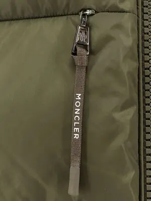Moncler Logo Patch Zip-up Puffer Jacket