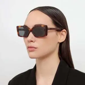 Jacquemus Logo Rectangular Sunglasses - Gray