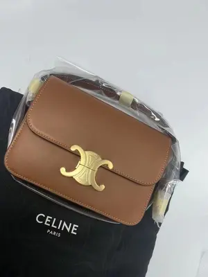 Celine Triomphe Bag In Natural Calfskin - Tan