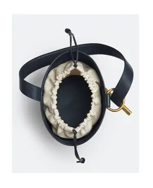 Bottega Veneta Medium Bucket Shoulder Bag