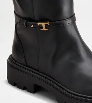 TOD'S Timeless Knee-high Boots