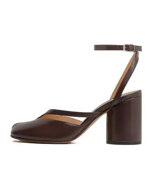 MAISON MARGIELA Tabi Slingback Pumps With Block Heel - Brown
