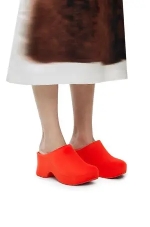 Loewe Terra Foam Clogs In Flocked Rubber