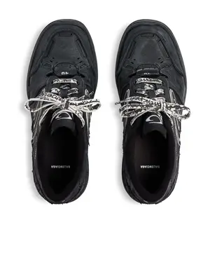 Balenciaga Hamptons Worn-out Effect Sneakers - Black