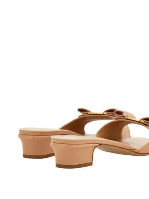 FERRAGAMO Vara Bow Slides - Amaretti