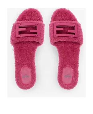 Fendi Sheepskin Slides With Ff Baguette Detail - Pink